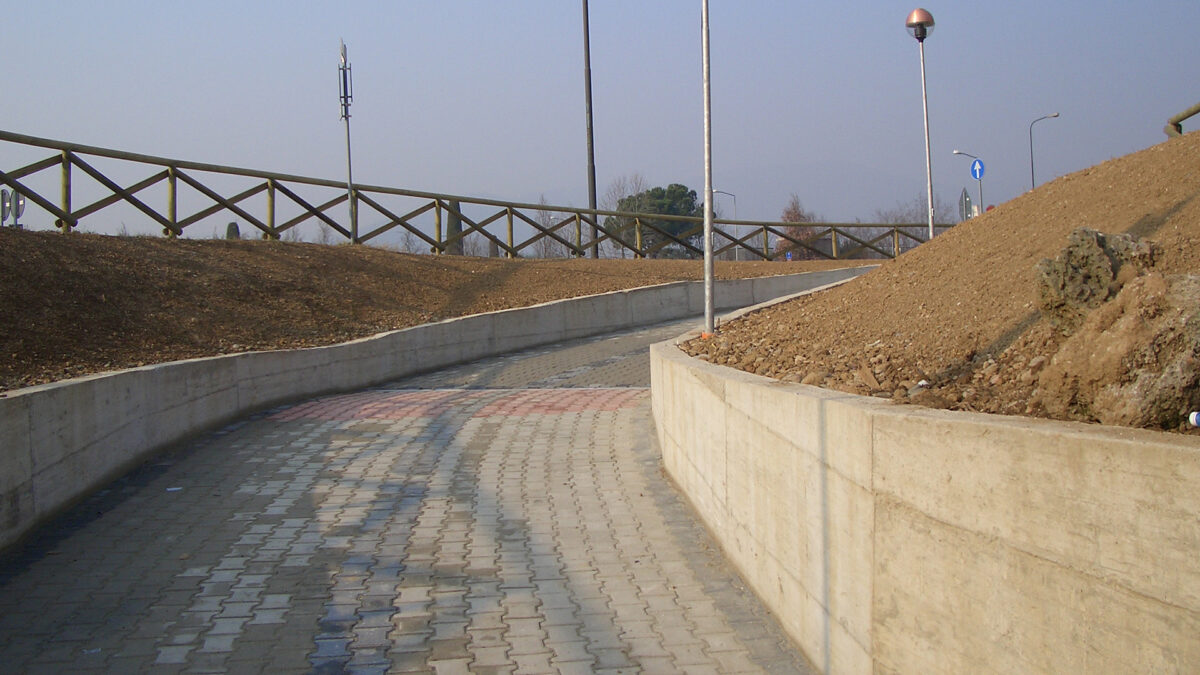 Others project Cycle-Pedestrian underpass in Don Mazza Street Gorle
